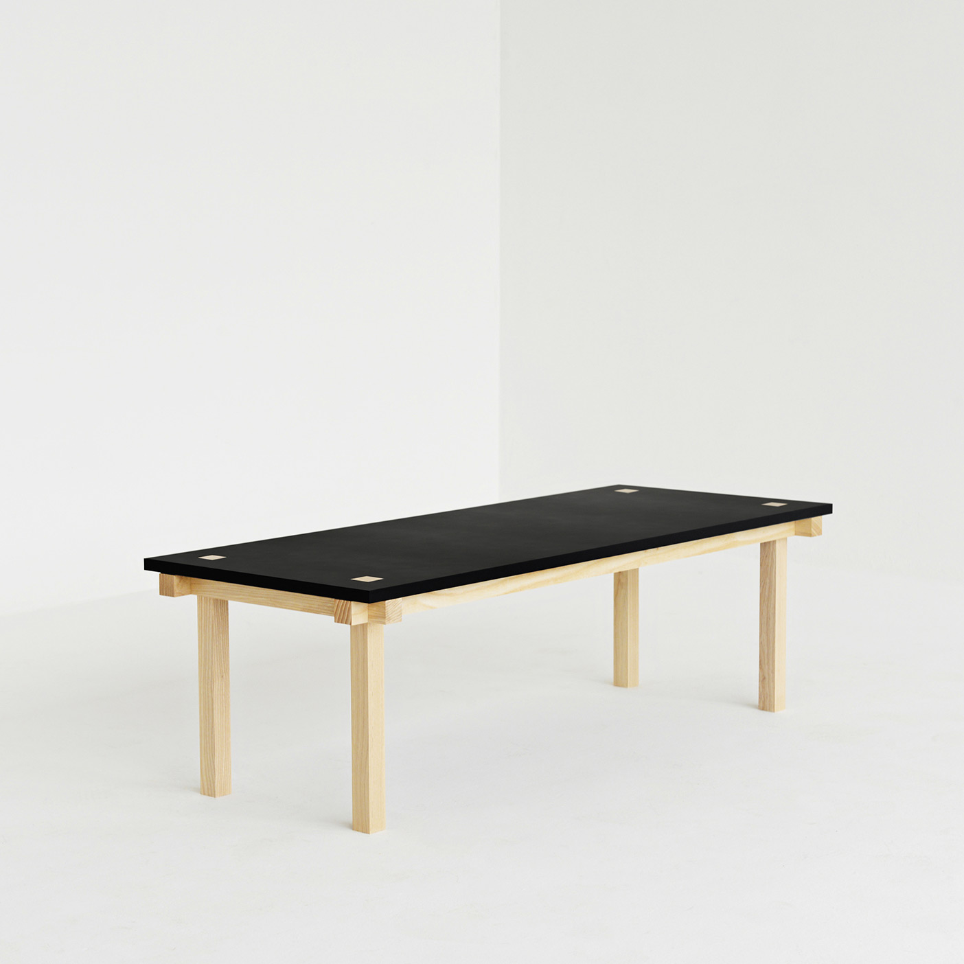 Knot Table | MWA
